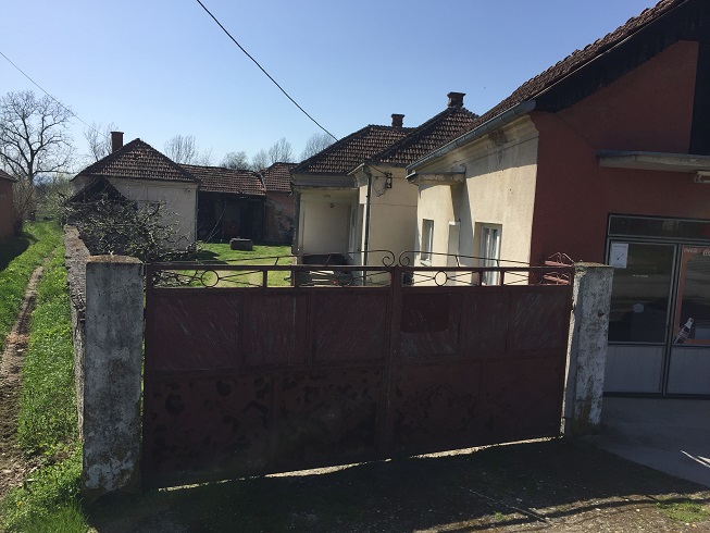 Oglas - Kuca u centru sela blizu Jagodine-Mali Popovic - 18000 ...